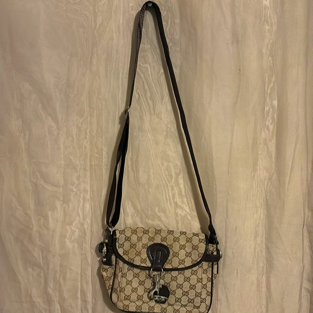 Gucci Mono Jackie Sling Bag. - Gem